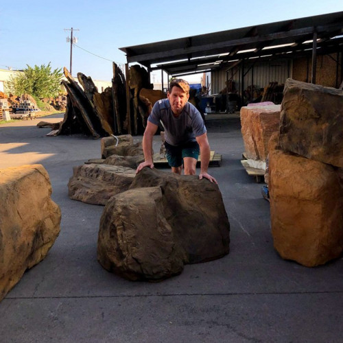 Zoo's & Large Exhibits | Universal Rocks